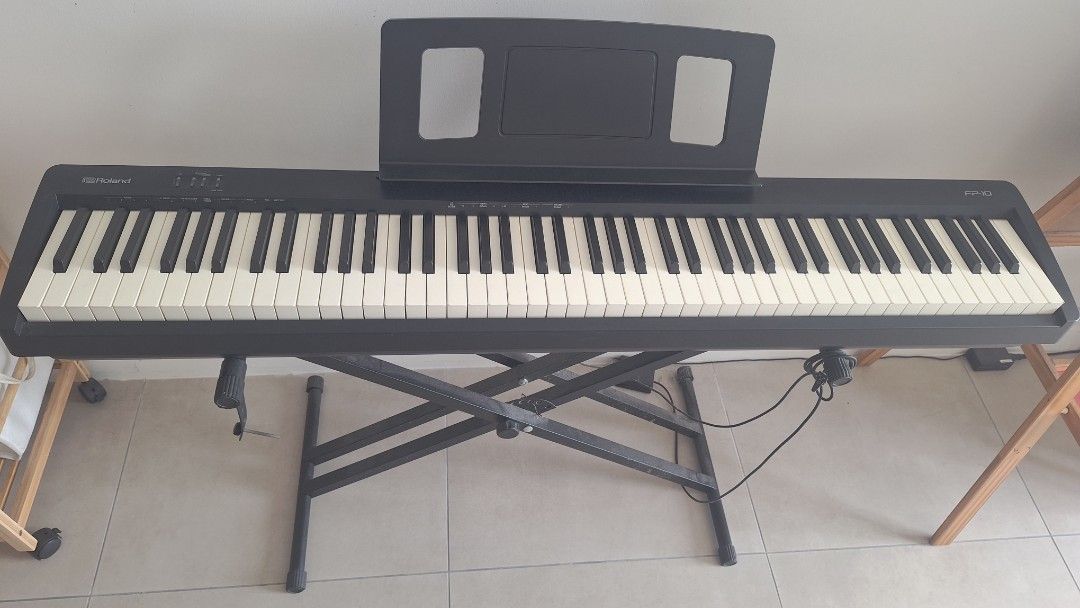 Roland FP-10 Digital Piano with Stand, Hobbies & Toys, Music & Media ...