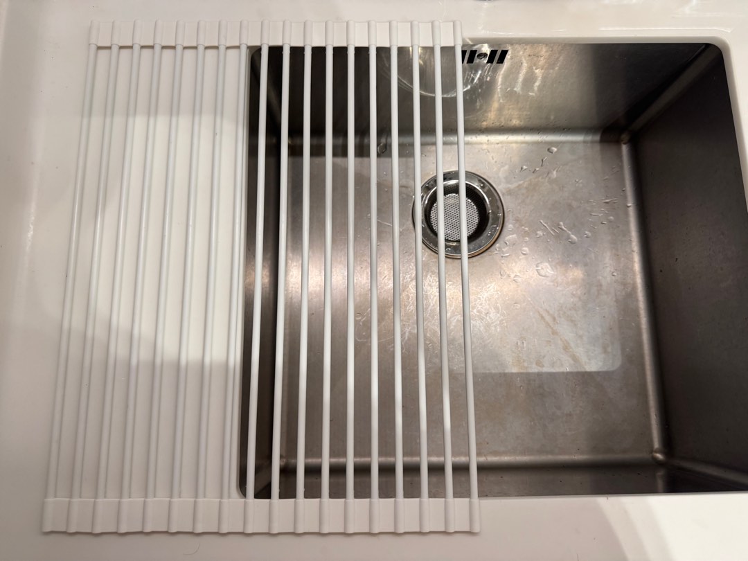 Roll-Up Dish Drying Rack - White, Furniture & Home Living, Kitchenware ...