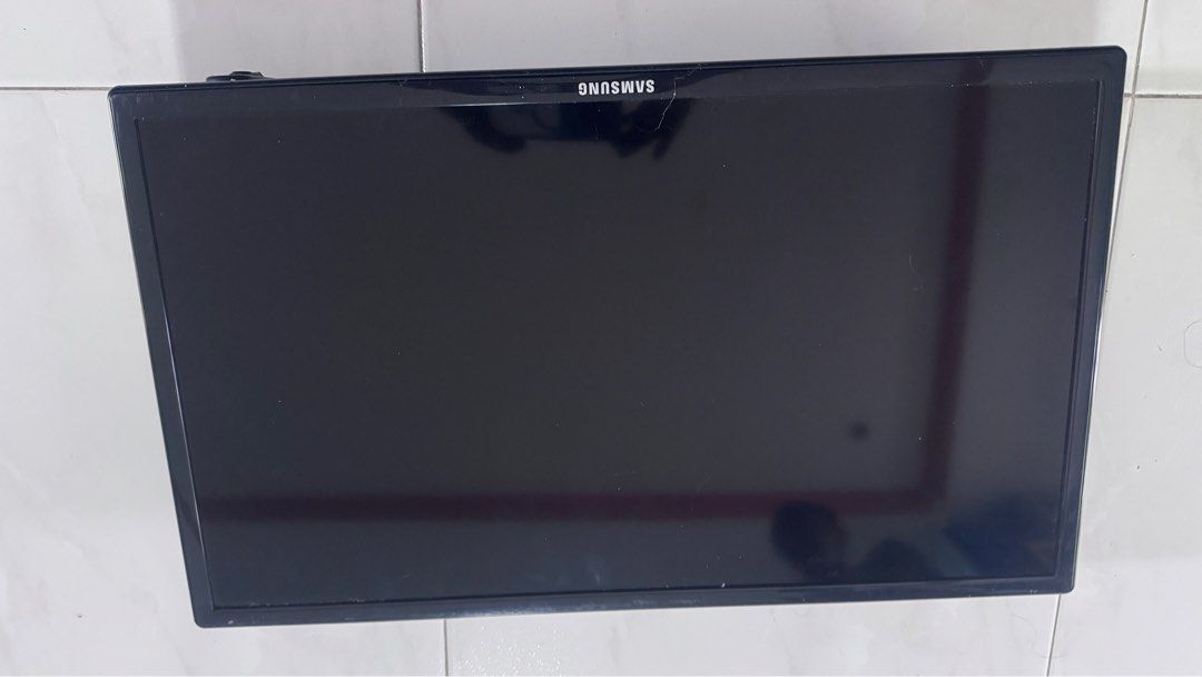 Samsung TV - 24 inch, TV & Home Appliances, TV & Entertainment, TV on ...