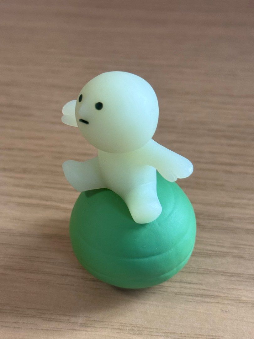 smiski exercising - little SMISKI balance, Hobbies & Toys, Toys & Games ...