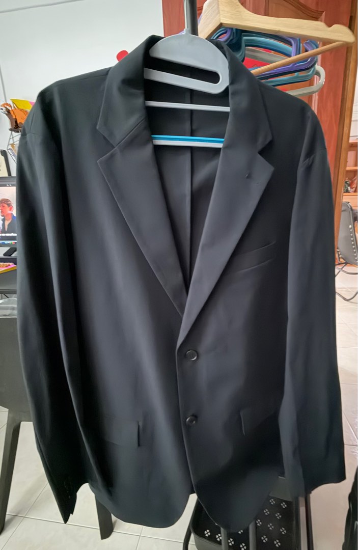Uniqlo Miracle Air Jacket, Men's Fashion, Coats, Jackets and Outerwear ...