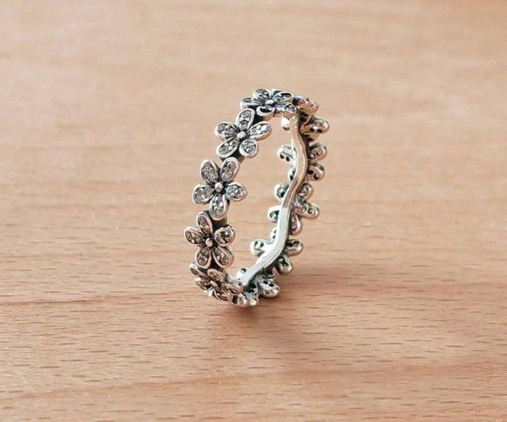 💙 SALE PANDORA DAISY CLUSTER RING ( 4-5-6-7-8-9-10) cm, Women's Fashion ...