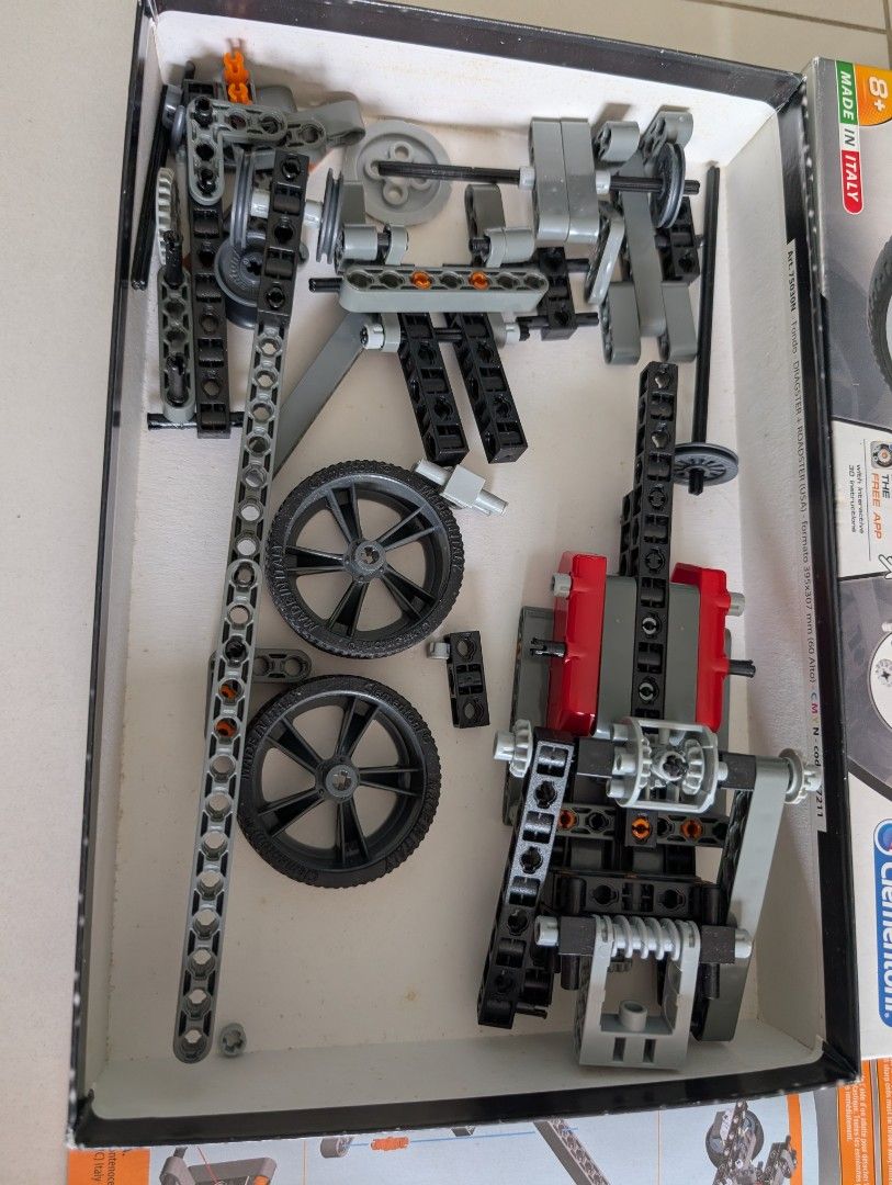 Clementoni Mechanics Laboratory Roadster and Dragster, Hobbies & Toys, Toys & Games on Carousell