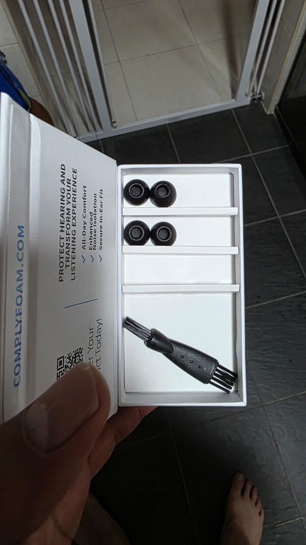 Comply TrueGrip Premium Memory Foam Ear Tips, Audio, Earphones on Carousell