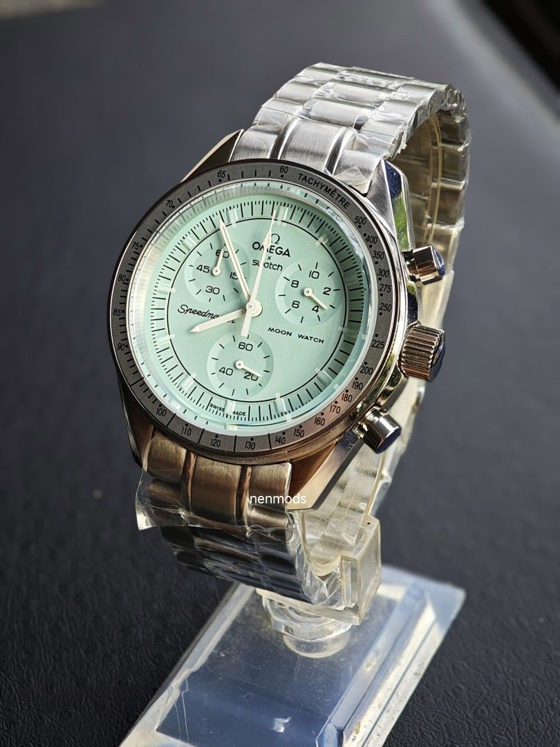 Custom Mod Moonswatch Uranus 40mm PE50, Men's Fashion, Watches ...