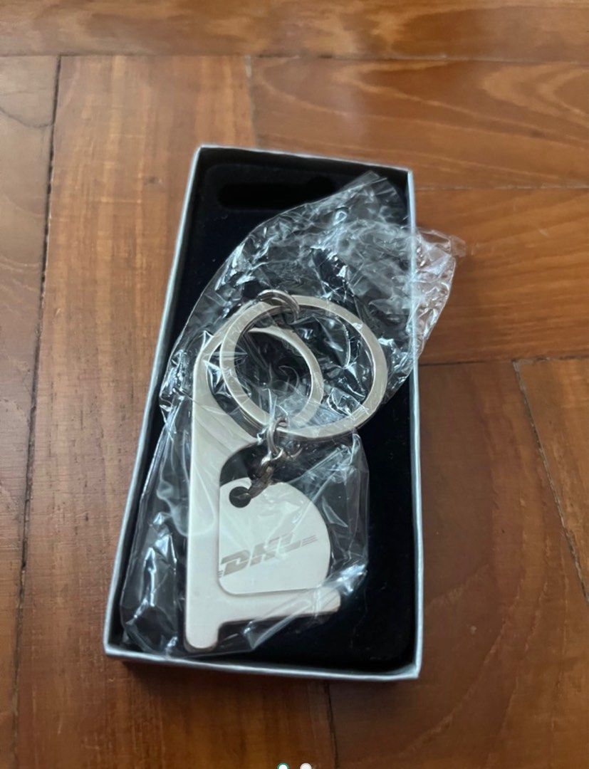 DHL and zootopia Keychains - New, Hobbies & Toys, Memorabilia ...