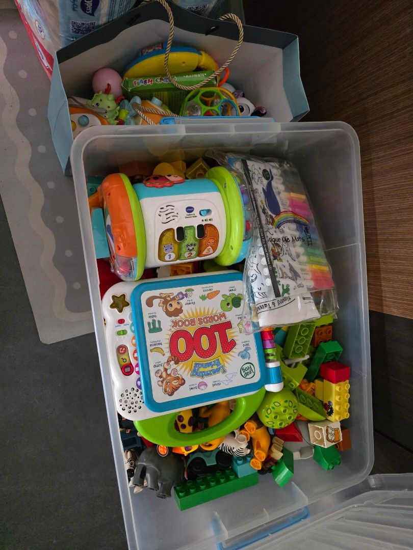 Drypers Diapers & Toys Bundle - Various Sizes, Babies & Kids, Bathing ...