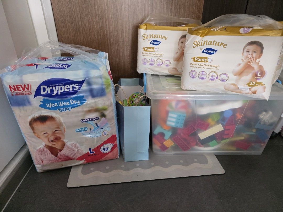 Drypers Diapers & Toys Bundle - Various Sizes, Babies & Kids, Bathing ...