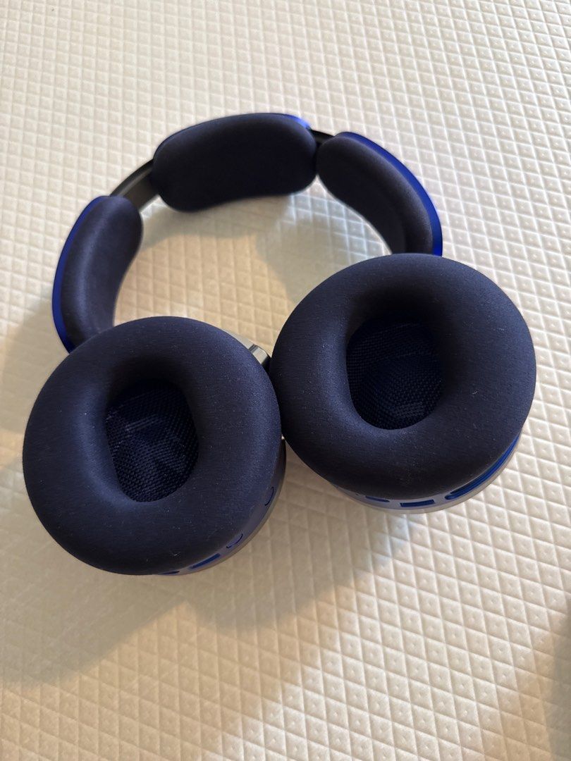 Dyson Zone Noise-Cancelling Headphones with air purifier, Audio ...
