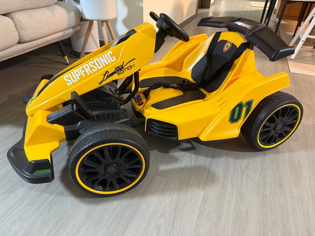 Ferrari Supersonic Kids Electric Go-Kart, Hobbies & Toys, Toys & Games ...