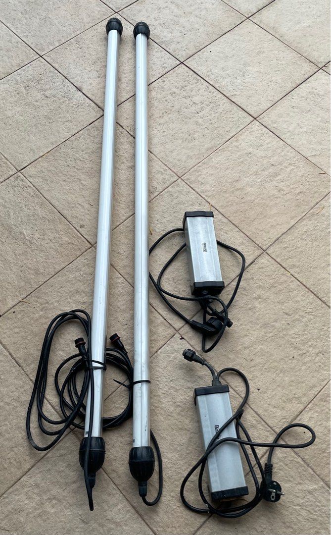 Portable extension fluorescent light with protective casing, Furniture ...