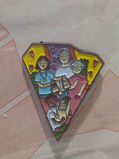 SG60 Icons of Home Pin, Hobbies & Toys, Memorabilia & Collectibles ...