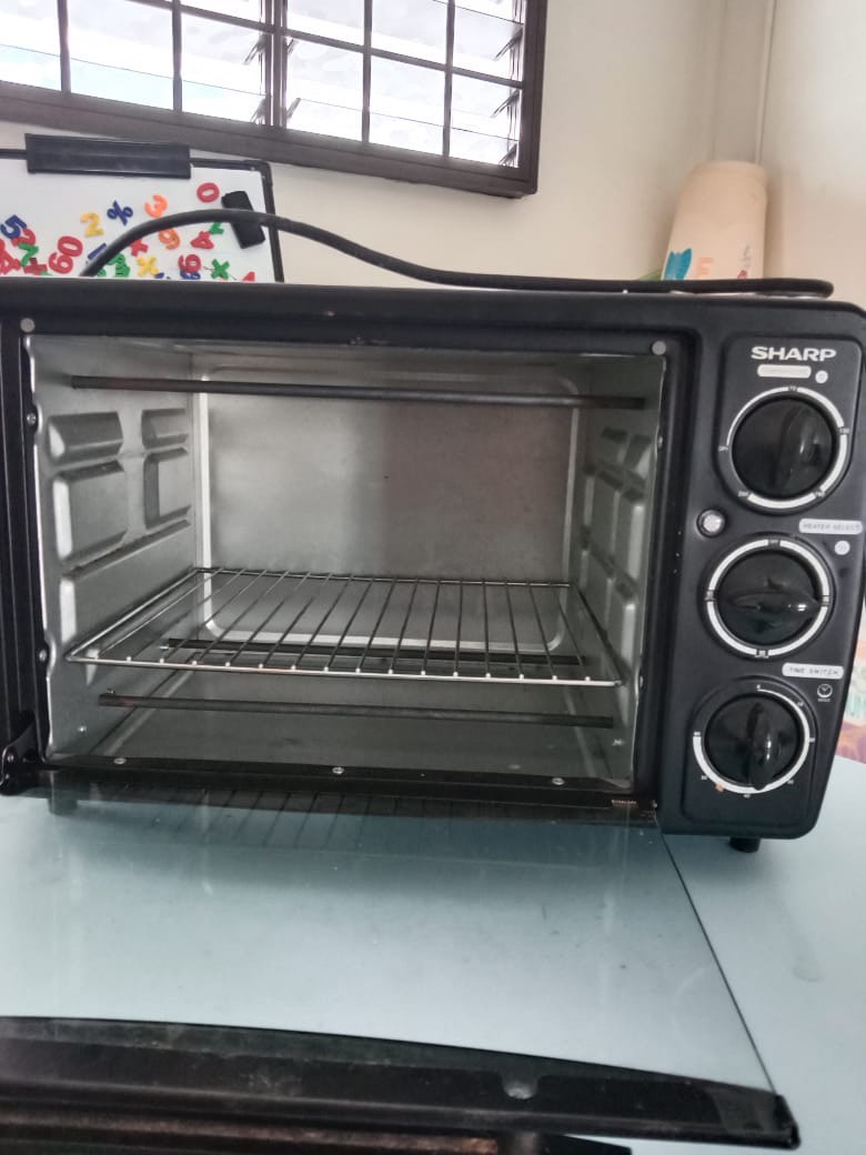 Sharp Electric Oven, TV & Home Appliances, Kitchen Appliances, Ovens & Toasters on Carousell