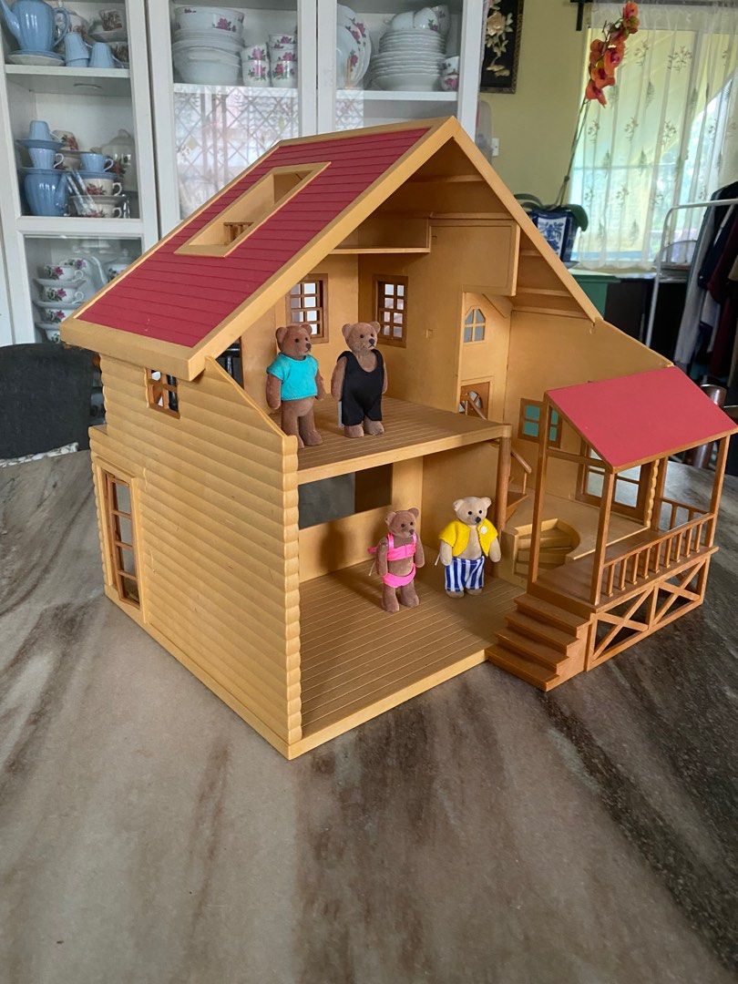 Sylvanian Families Log Cabin, Hobbies & Toys, Toys & Games on Carousell