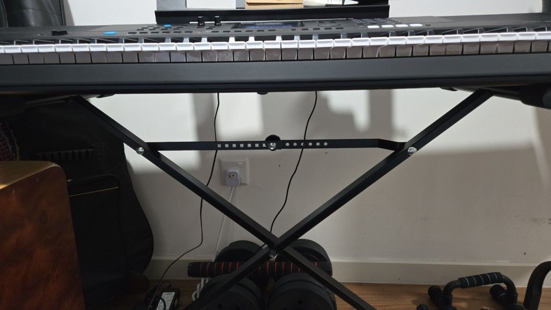 Yamaha PSR EW425 76Keys, Hobbies & Toys, Music & Media, Musical ...