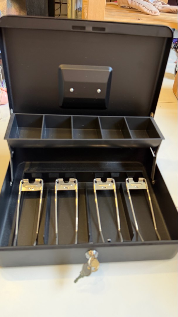 CASH BOX KEY STORAGE MONEY BUSINESS SMALL MONEY KEEING SAFE SAFETY KEY ...
