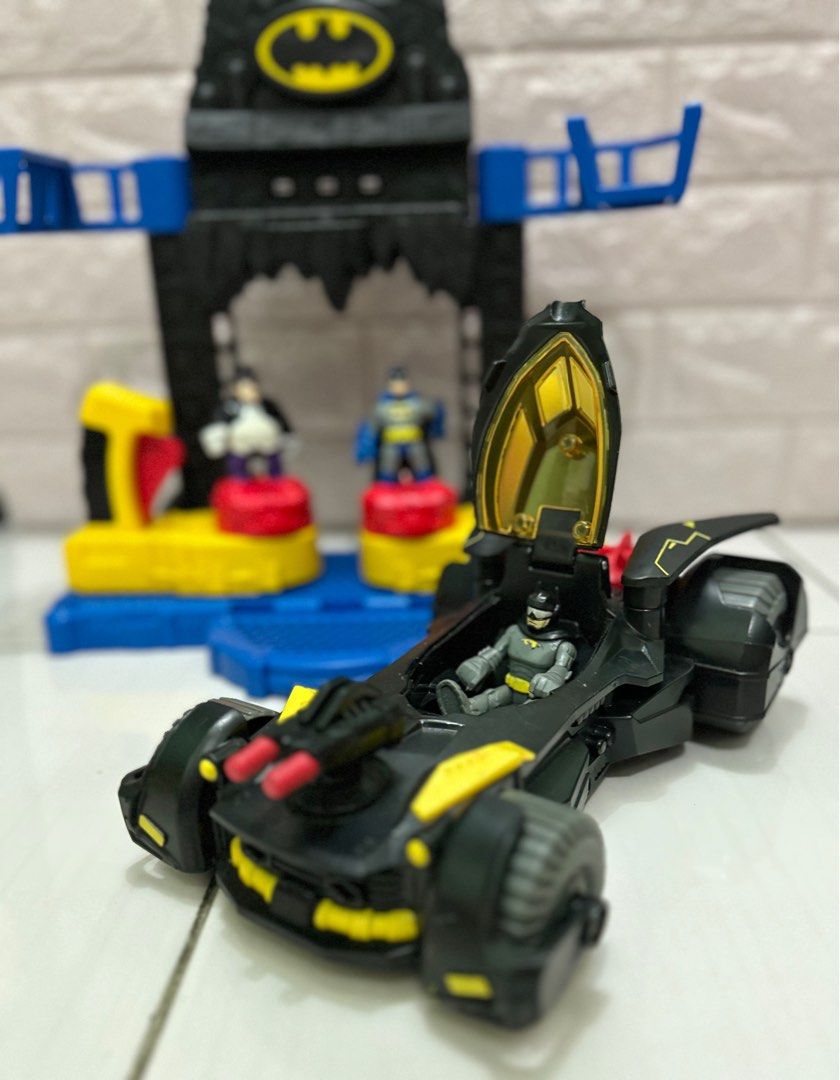 Fisher Price Imaginext DC Super Friends, Battle Batcave with Batman ...
