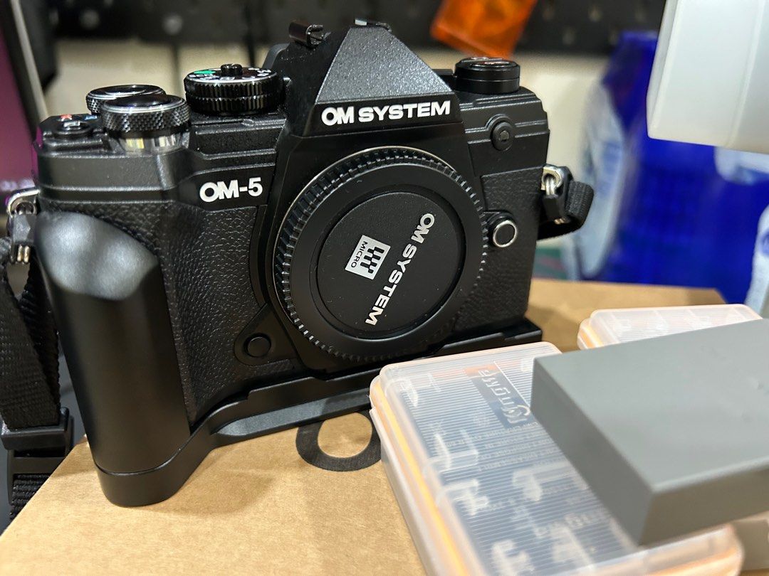 Olympus OM System OM5 with Lenses & Speedlight, Photography, Cameras on ...