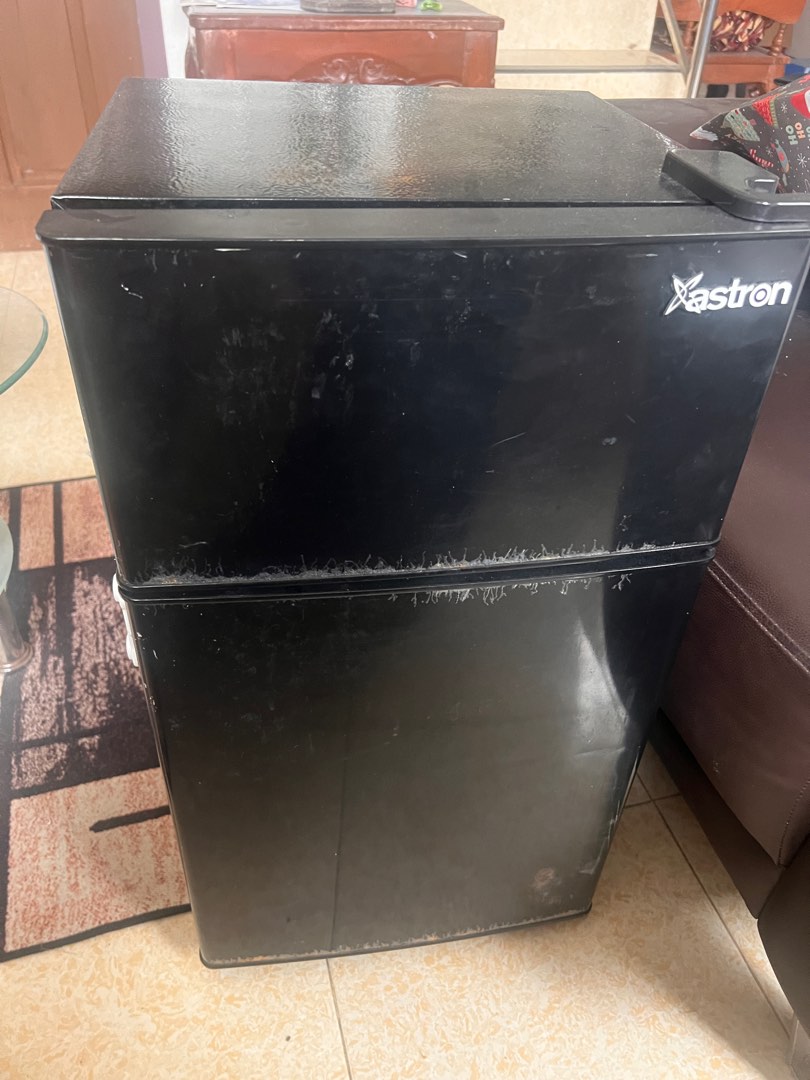 Astron 2-door personal ref, TV & Home Appliances, Kitchen Appliances ...