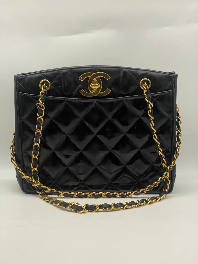 Authentic Chanel holo intact, Women's Fashion, Bags & Wallets, Tote ...