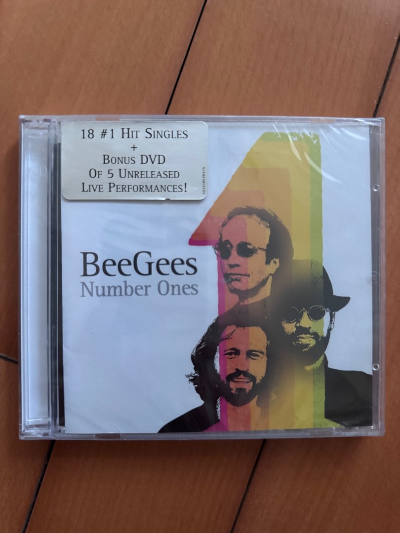 全新未開封！Bee Gees Number Ones CD+DVD, 興趣及遊戲, 音樂、樂器 & 配件, 音樂與媒體 - CD 及 DVD ...