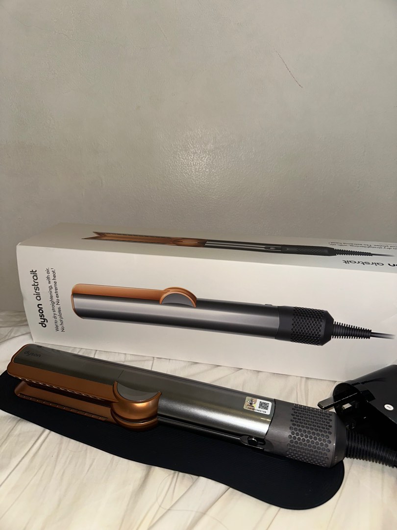 Dyson Airstrait Full set, Beauty & Personal Care, Hair on Carousell