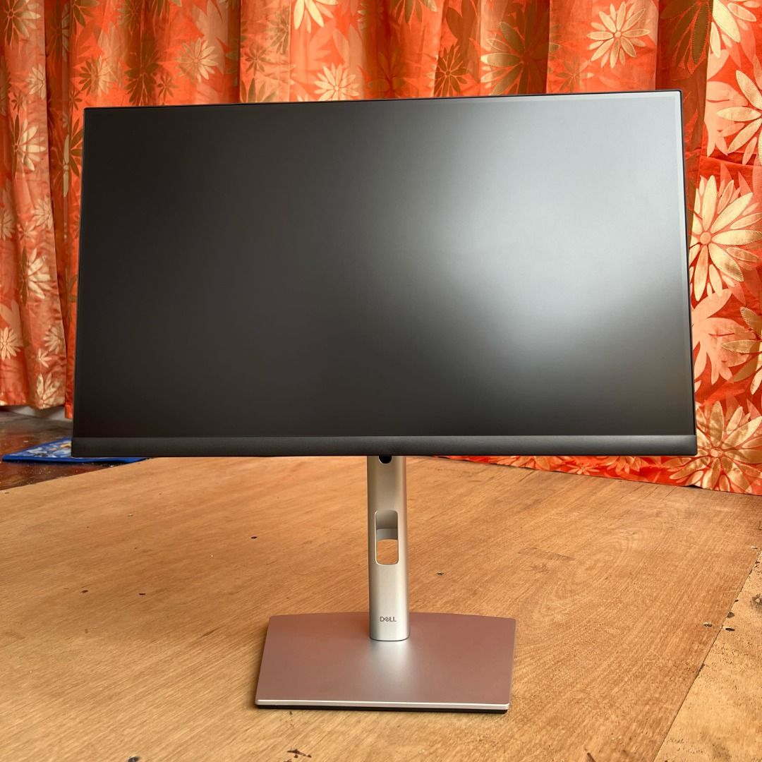 FOR SALE: DELL 22 INCHES IPS FRAMELESS MONITOR 2022 MODEL (WALL ...