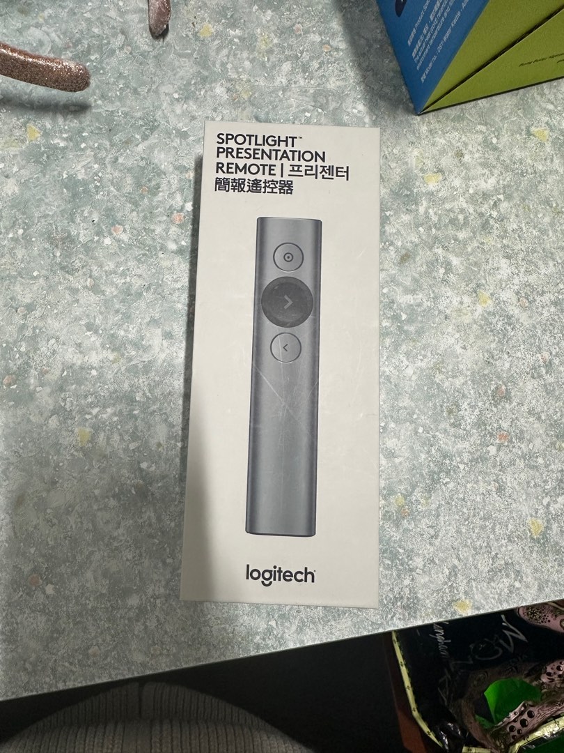 Logitech Spotlight Presentation Remote 羅技簡報遙控器, 電腦＆科技, 商務用科技產品 - Carousell