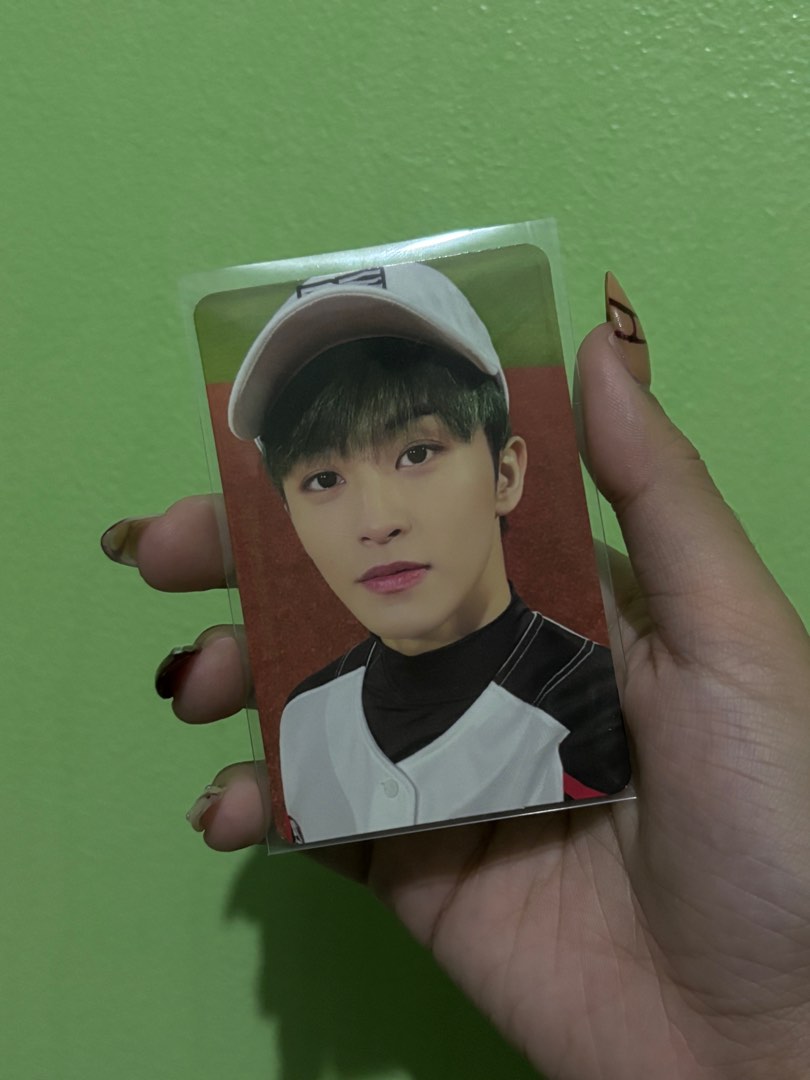Mark Lee Nct Universe Baseball pc, Hobbies & Toys, Memorabilia ...
