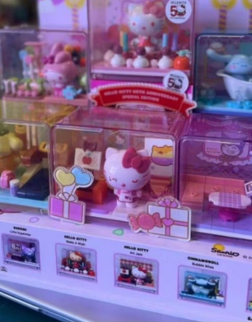 ME TIME! Sanrio characters Hello Kitty blind box, Hobbies & Toys, Memorabilia & Collectibles ...