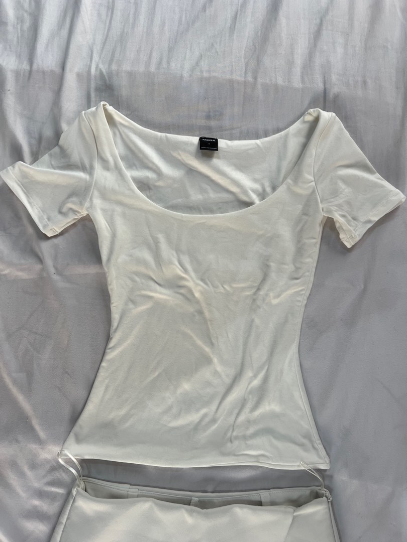 Mera Top ~ White Fitted / Body Fitting, Women's Fashion, Tops, Shirts ...