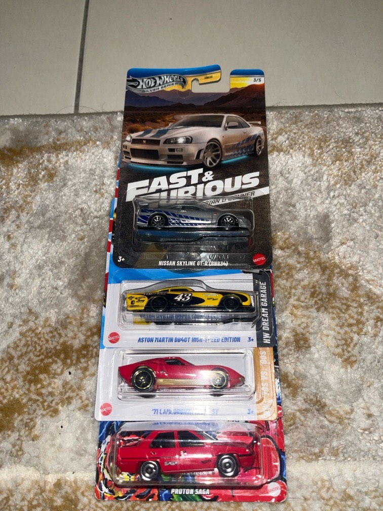 Nissan Skyline, Saga burung, Miura SV, Aston Martin DB4GT, Hobbies ...