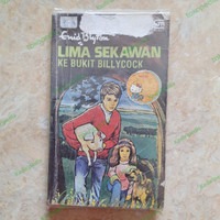 Novel Remaja Lima Sekawan Ke Bukit Billycock Enid Blyton, Buku & Alat ...