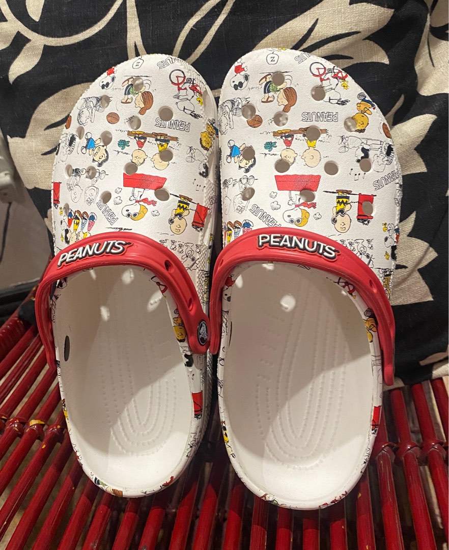 Peanuts Snoopy Crocs, Women's Fashion, Footwear, Slippers and slides on ...