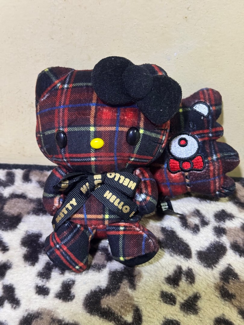 Rare hello kitty black version scottish tartan plush charm, Hobbies ...