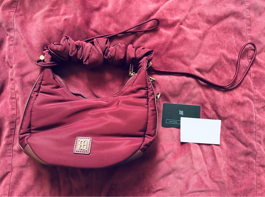 [RAYA SALE] Sometime Fuffa Mini 2.0 Red Velvet, Women's Fashion, Bags ...