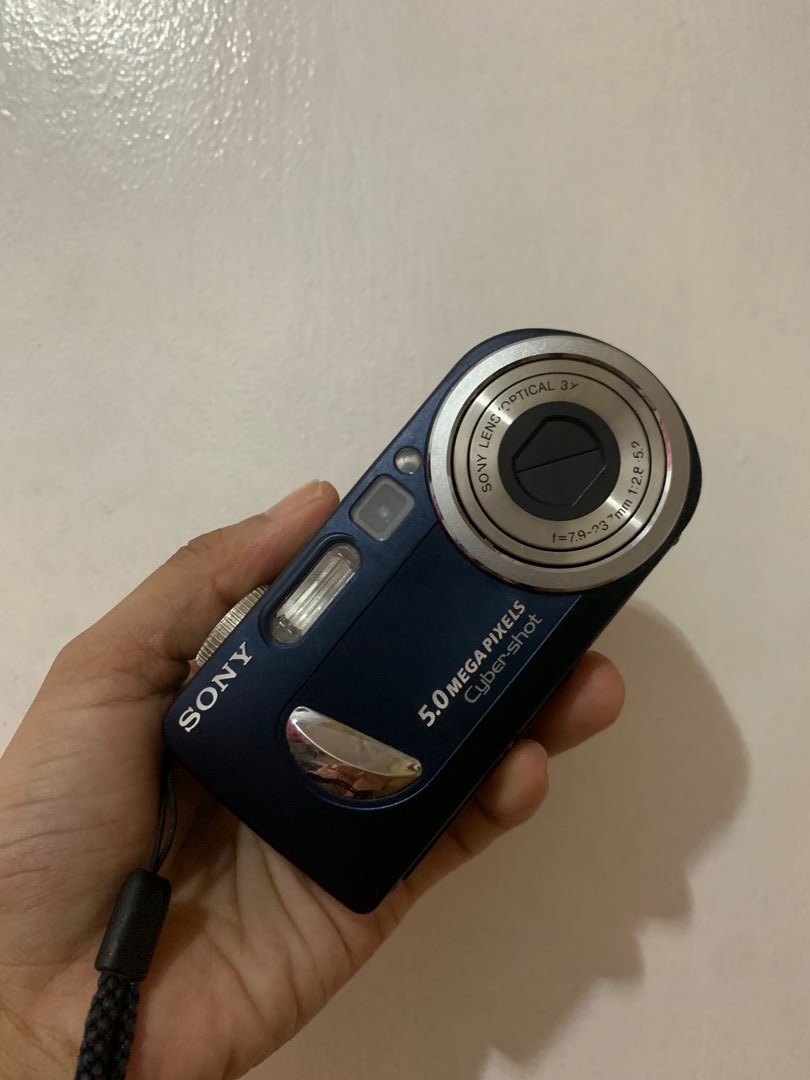 SONY CYBERSHOT DSC P12 DIGITAL CAMERA |VINTAGE VIBES | DIGICAMS, Photography, Cameras on Carousell