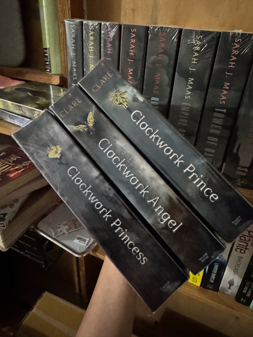 The Infernal Devices trilogy, Hobbies & Toys, Books & Magazines ...