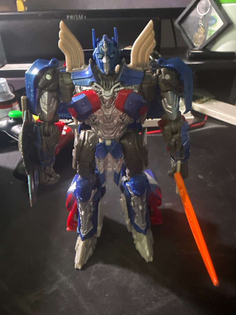 Transformers Optimus prime, Hobbies & Toys, Toys & Games on Carousell
