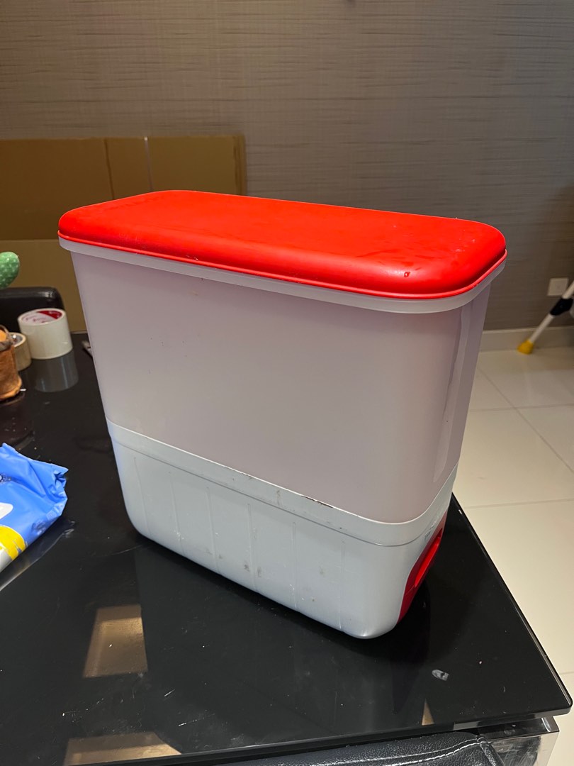 Tupperware rice container 5kg, Furniture & Home Living, Kitchenware ...