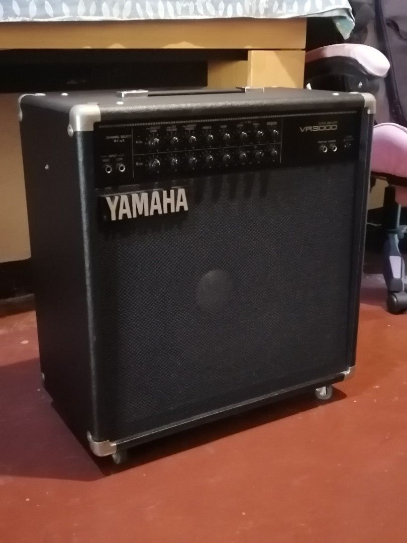 Yamaha VR-3000 Guitar Amplifier, Hobbies & Toys, Music & Media, Musical ...