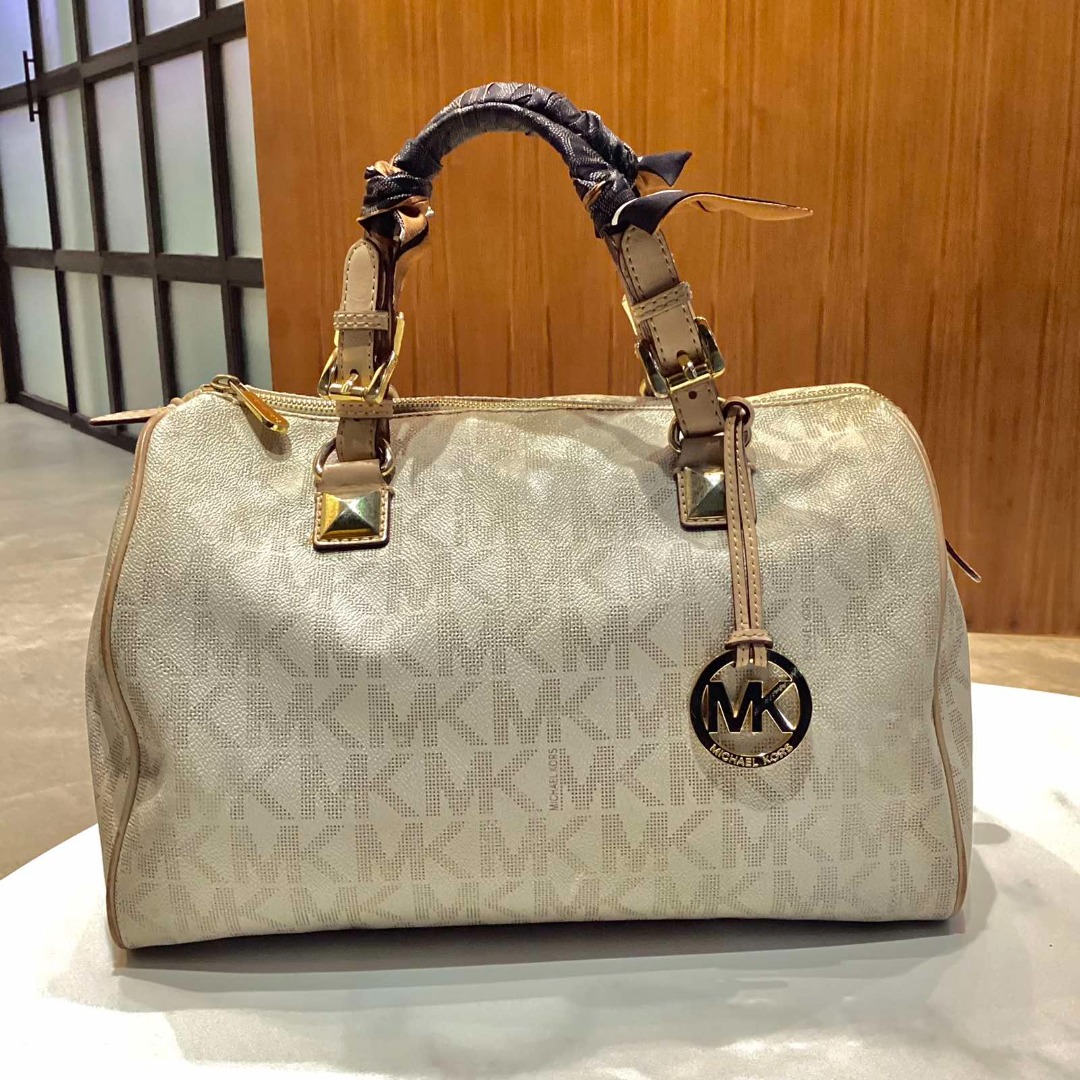 257000946 MICHAEL KORS PVC BOSTON, Luxury, Bags & Wallets on Carousell