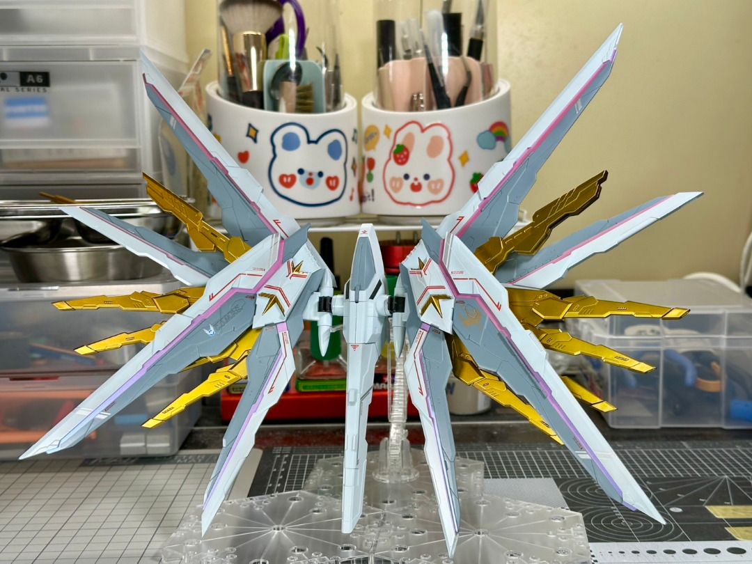 模型 代工 製作分享 模核造物 1/100 Proud Defender 白色斬擊飛行背包 驕傲捍衛者 Mighty Strike ...