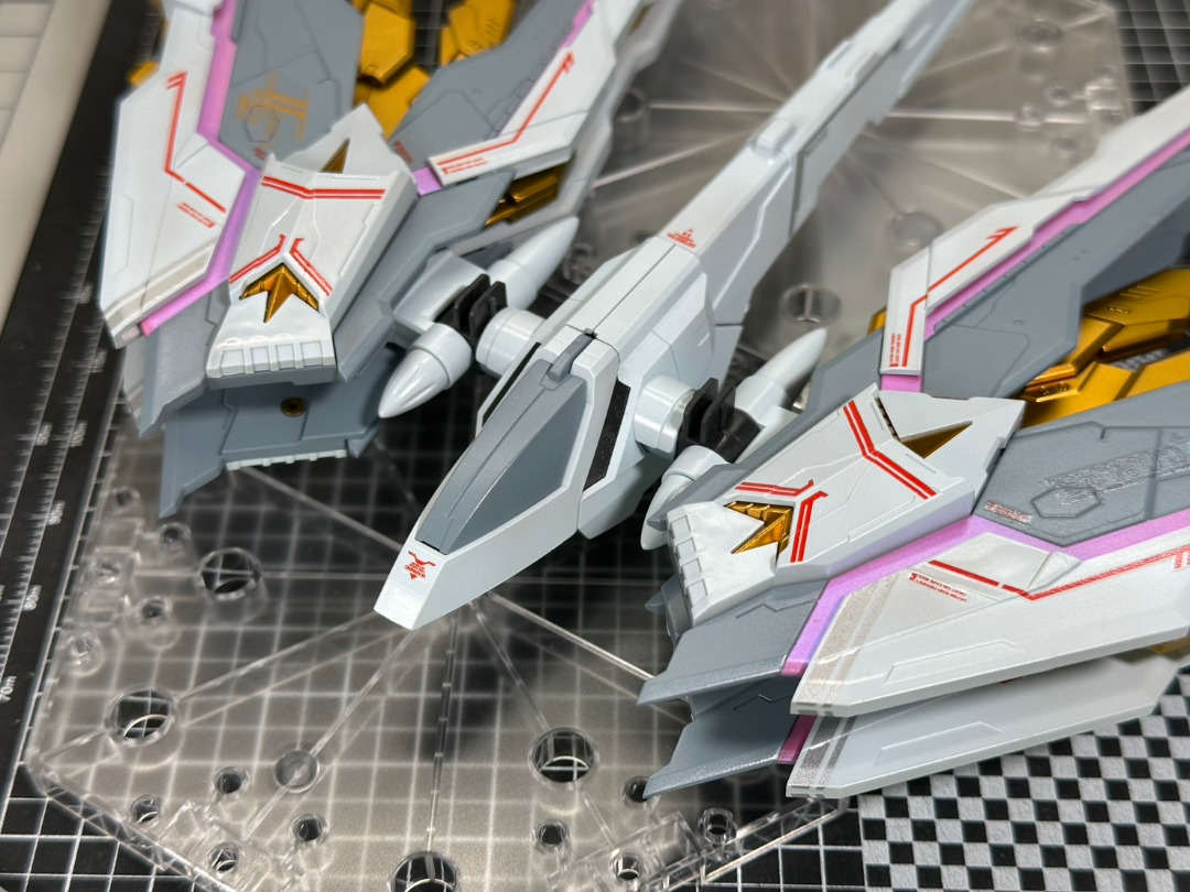 模型 代工 製作分享 模核造物 1/100 Proud Defender 白色斬擊飛行背包 驕傲捍衛者 Mighty Strike ...
