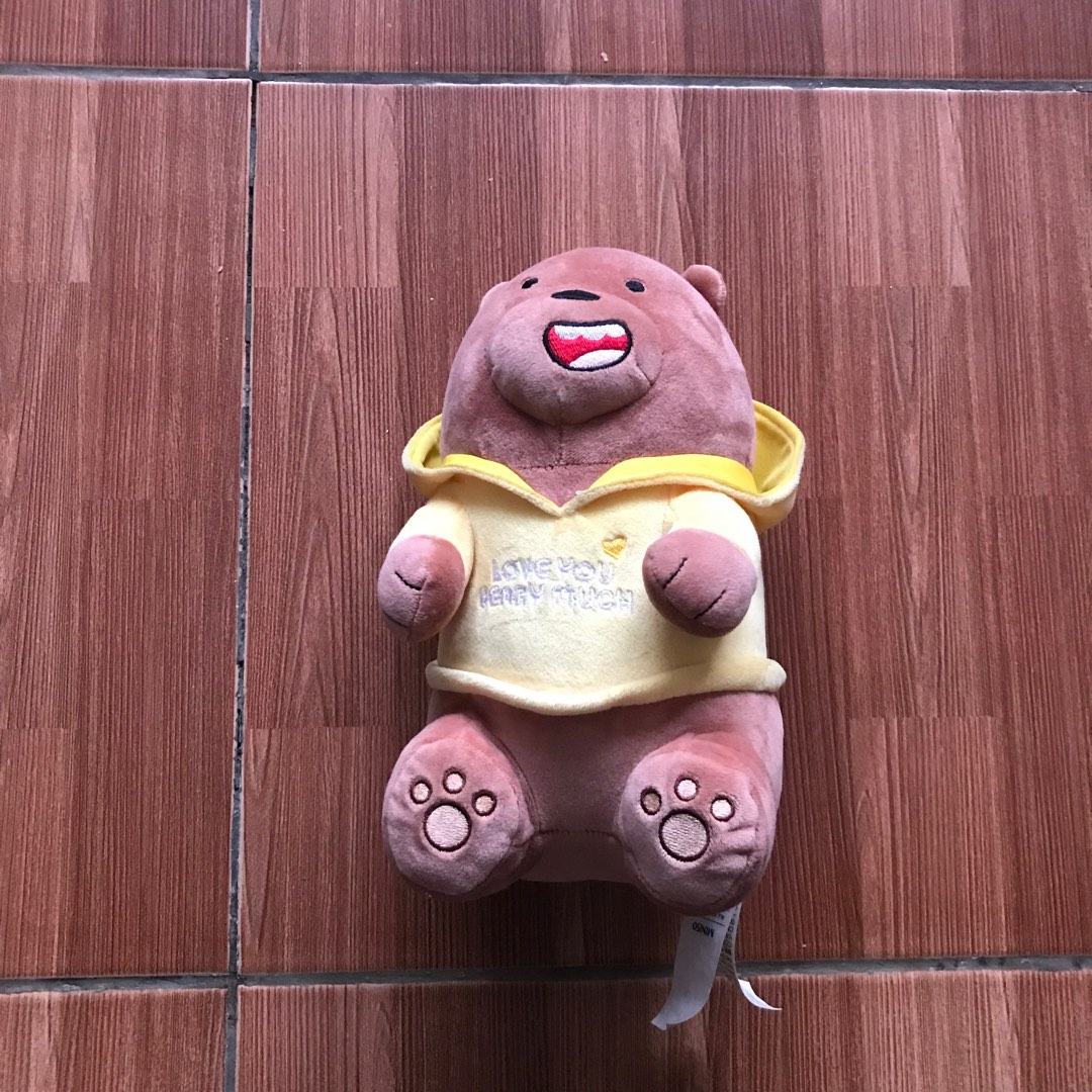 Boneka Miniso Grizzly bear, Toys & Collectibles, Mainan di Carousell