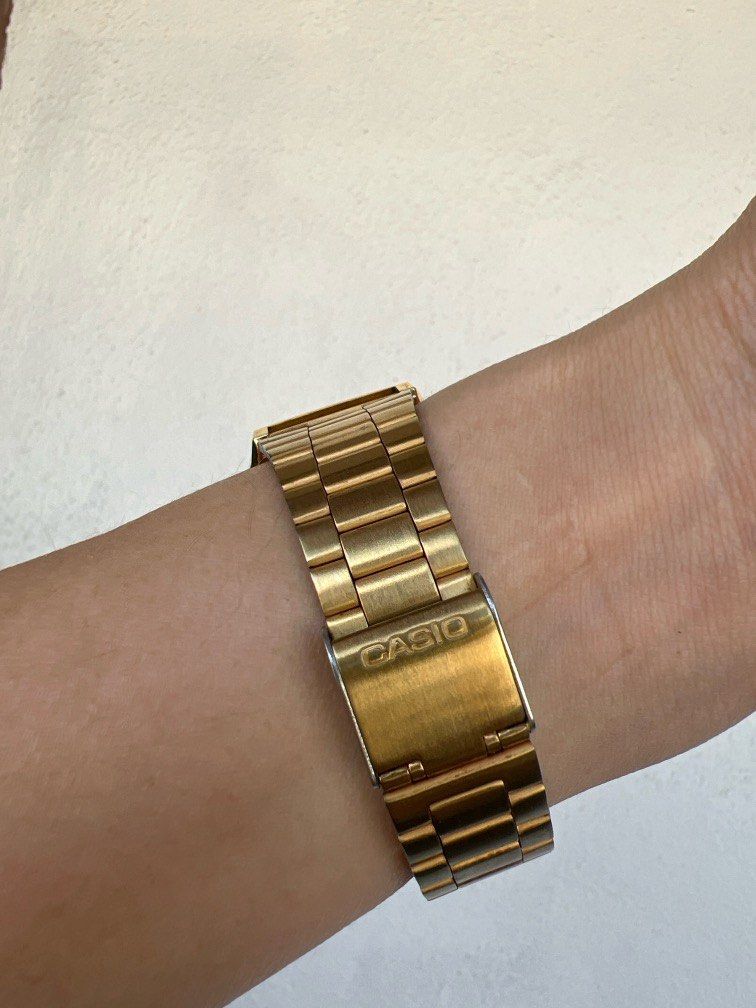 Casio classic gold watch, Men's Fashion, Watches & Accessories, Watches ...