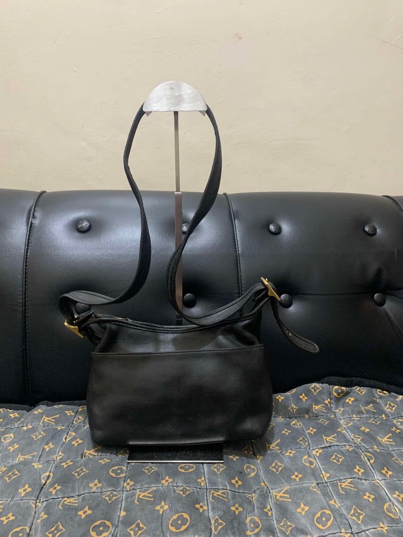 Vintage Coach Legacy Small Pocket Zip Bag 9136 Black Leather Crossbody ...