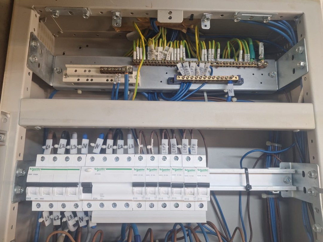 ELECTRICAL WORKS / CERTIFIED ELECTRICIAN / FLOORING VINYL / TILES ...