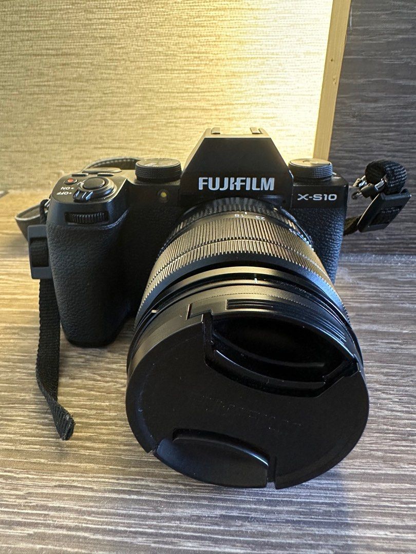 Fujifilm xs10 full set, Photography, Cameras on Carousell