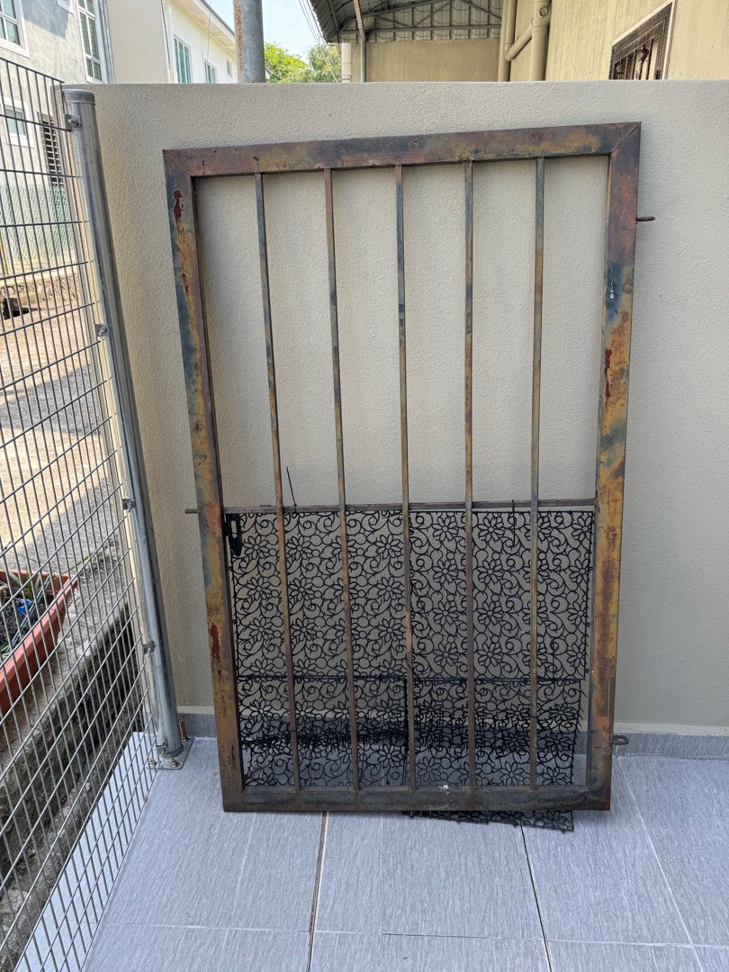 Gate Besi rumah, Furniture & Home Living, Security & Locks, Locks ...